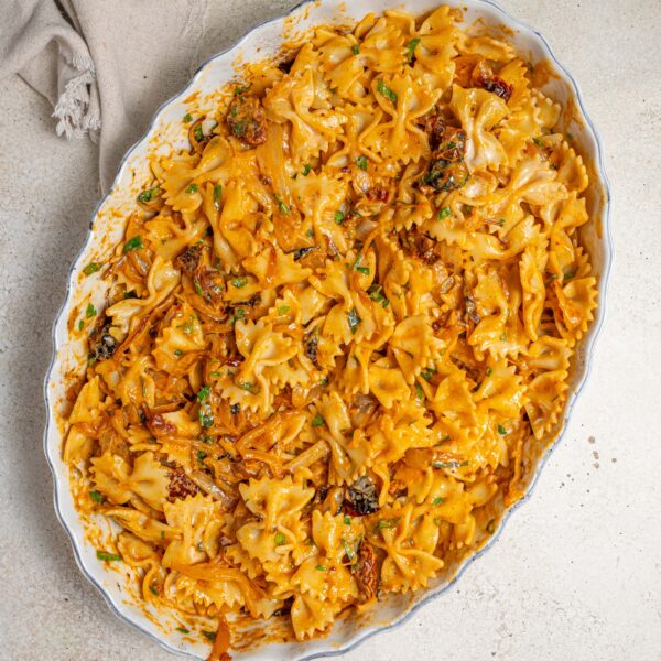 One Pan Caramelized Onion Pasta - PlantYou